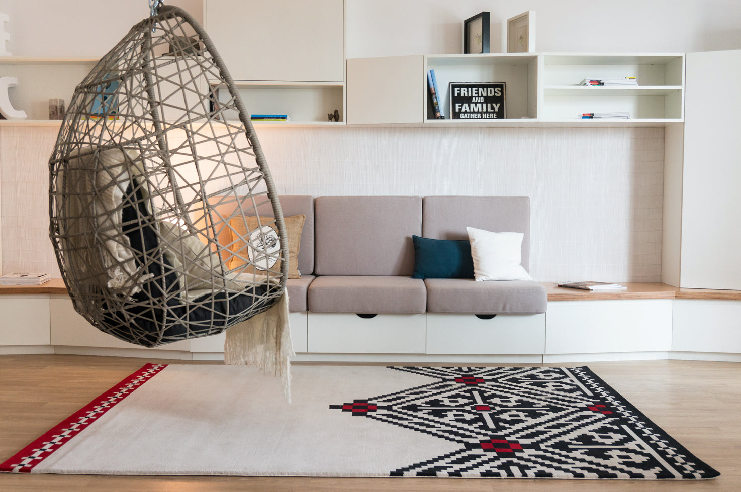 EDGY RUG – Dare to Rug